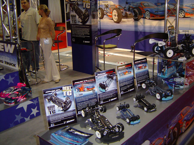 Big Squid RC - 2004 International Hobby Expo: XRay