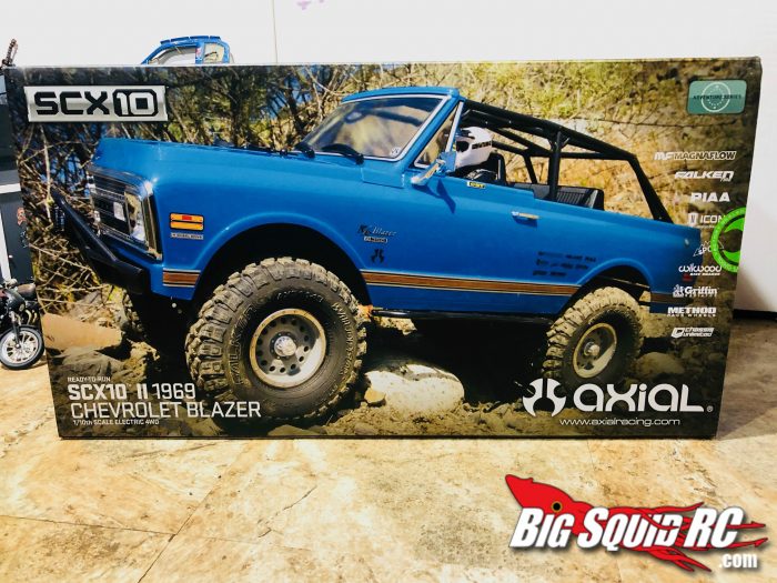 Unboxing- Axial Racing SCX10 II 1969 Chevrolet Blazer « Big Squid RC ...