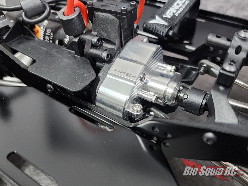 H-Tech Custom’s Aluminum Reverse Rotation Kit for the Vanquish VRD ...